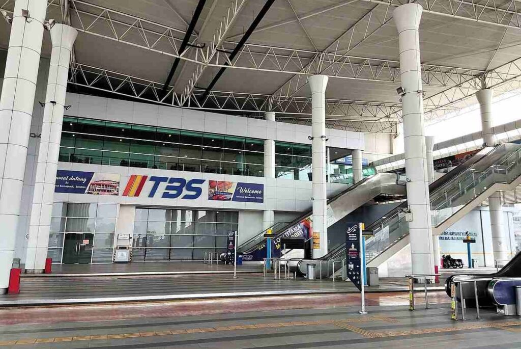 Genting Premium Outlets (GPO) Guide: Stores, Dining & Tips