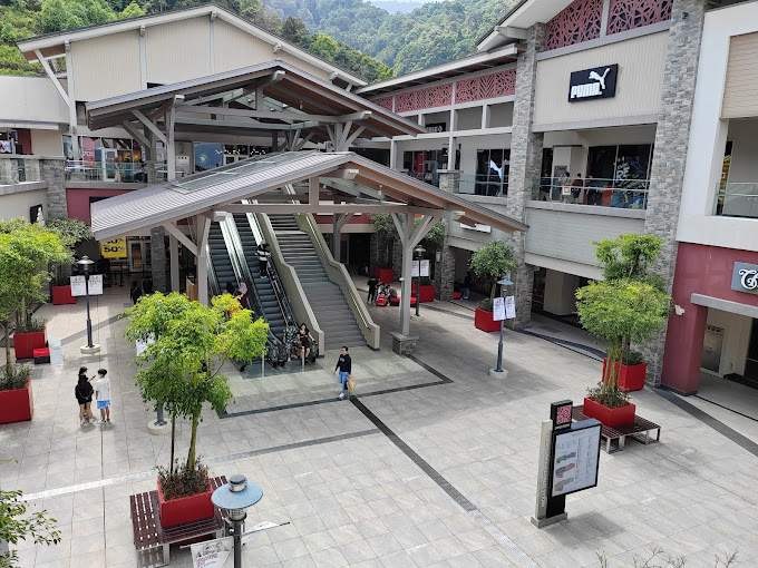 Genting Premium Outlets (GPO) Guide: Stores, Dining & Tips